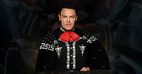 Pedro Fernandez vuelve con todo su romanticismo al Movistar Arena